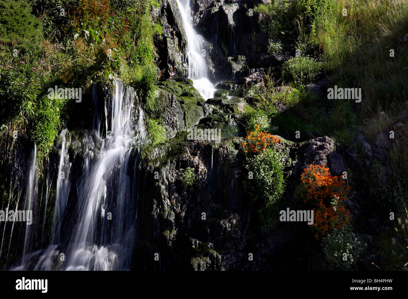 Waterfall on St Cyrus beach Stock Photo - Alamy