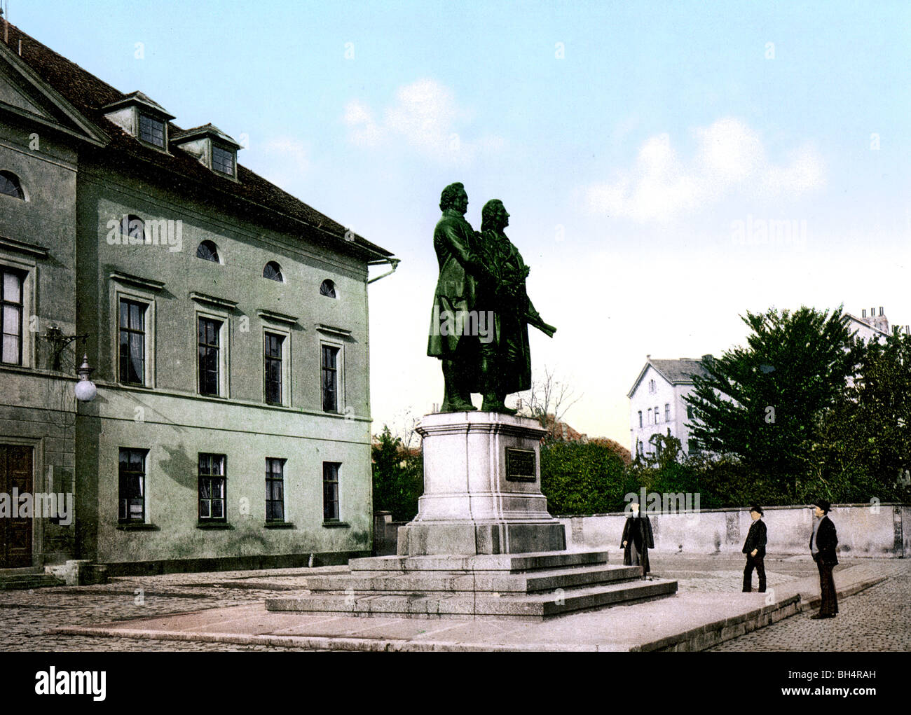 Schiller und Goethe Denkmal Weimar Stock Photo - Alamy