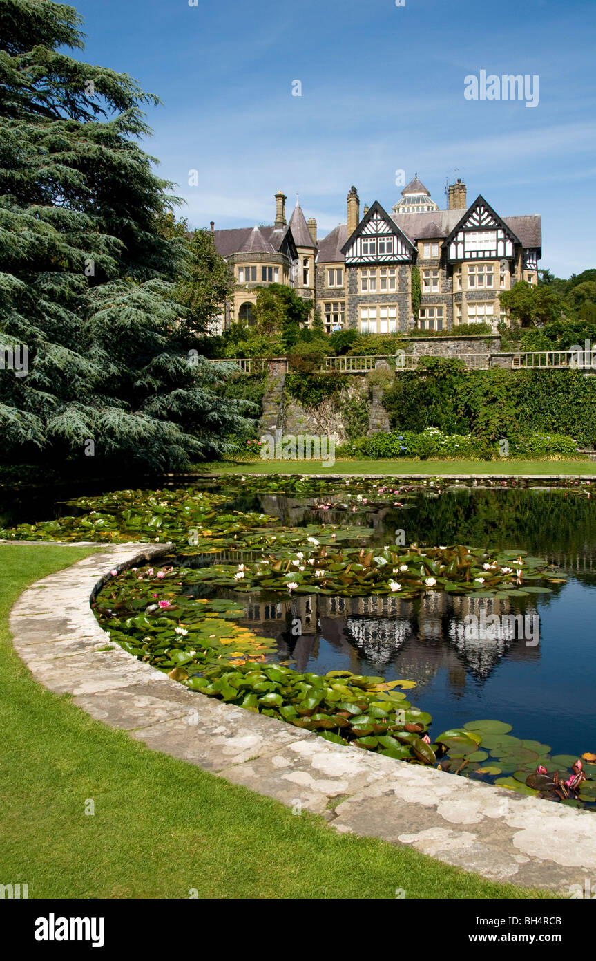 Bodnant garden and bodnant house hi-res stock photography and images ...