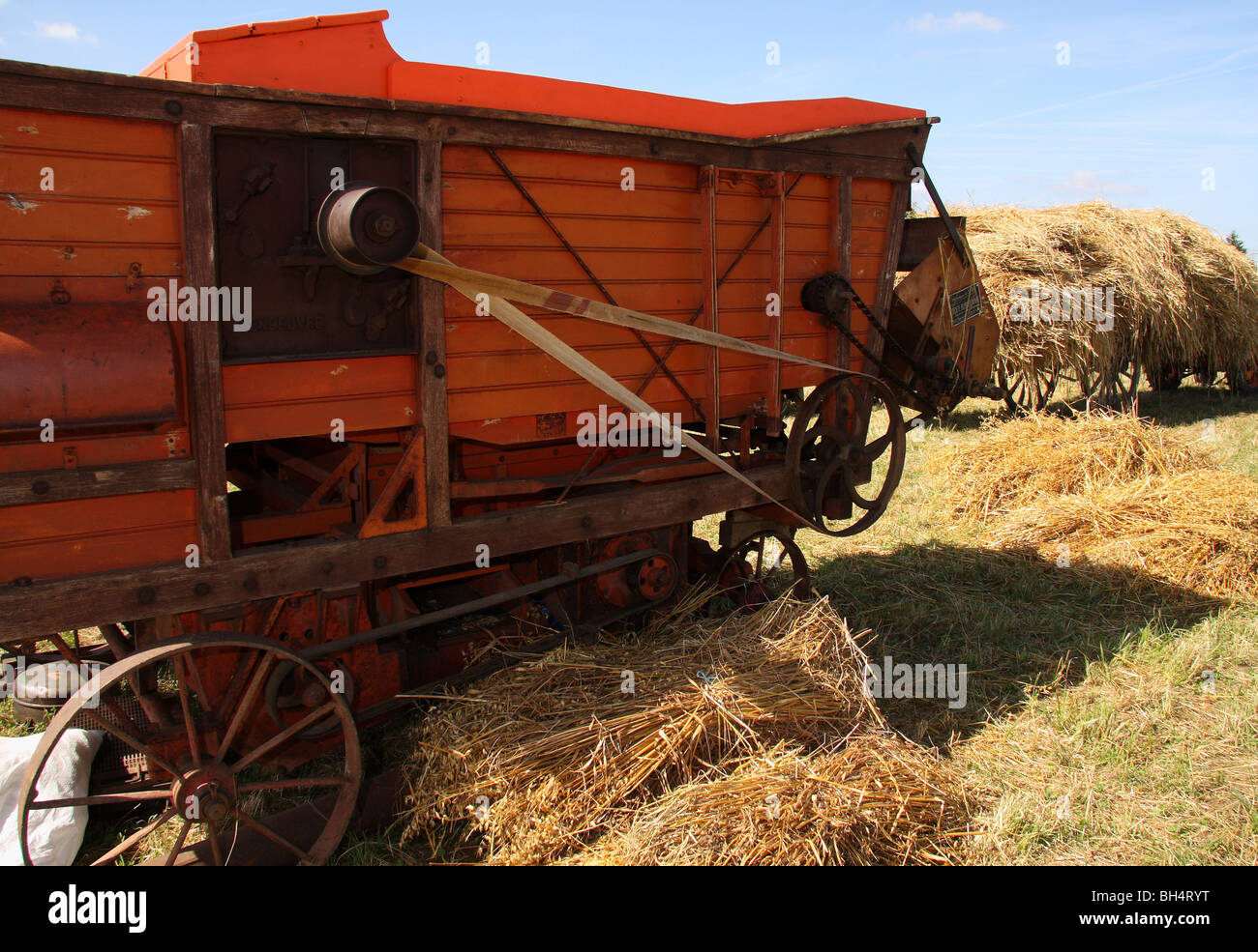 Old threshing machine hi-res stock photography and images - Alamy