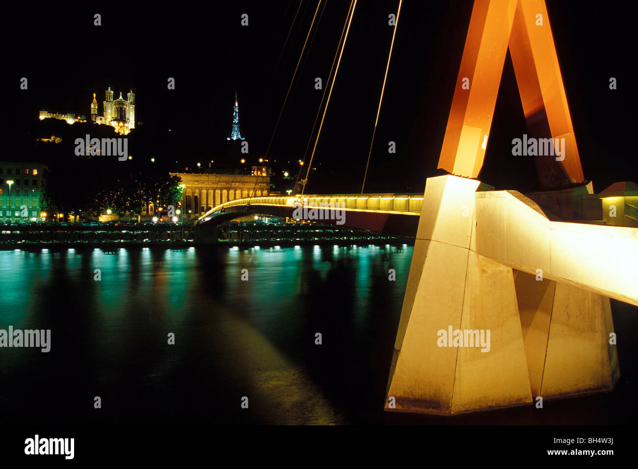 BRIDGE TO THE LYON LAW COURTS, RHONE (69), FRANCE Stock Photo - Alamy