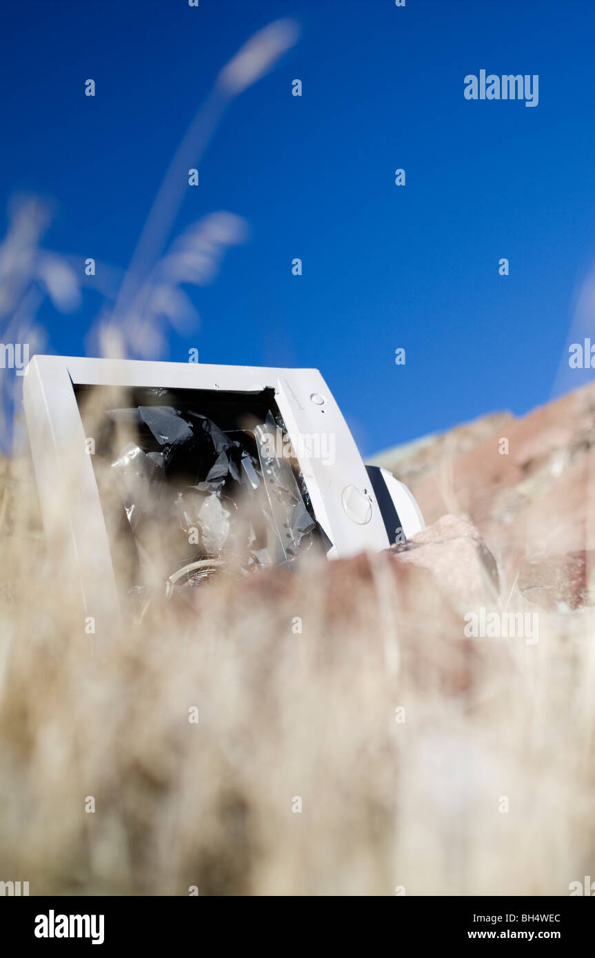 Computer junk hi-res stock photography and images - Alamy