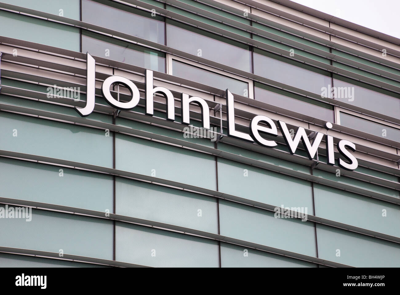 Store names hi-res stock photography and images - Alamy