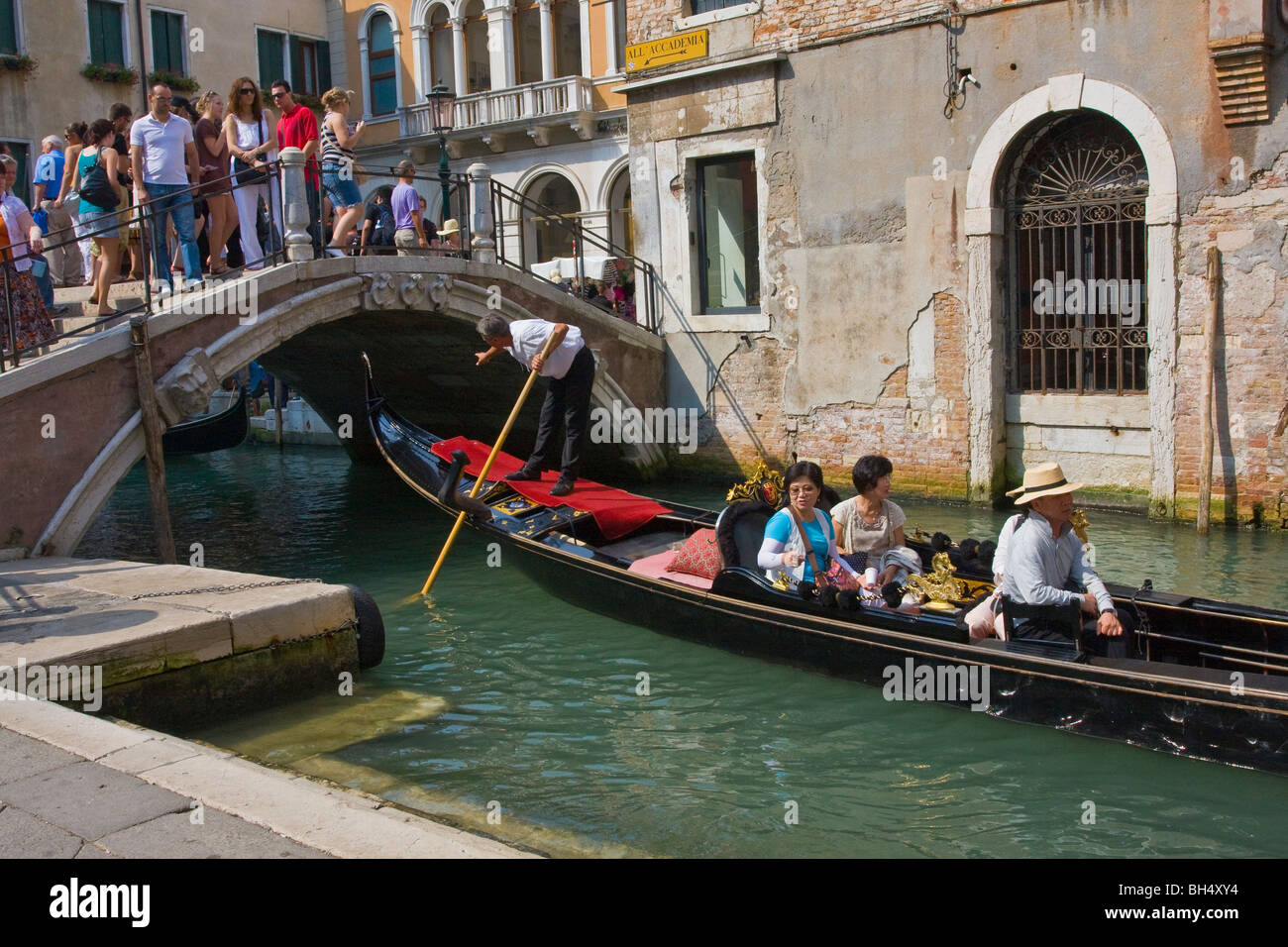 Gondoliers in Venice Italy Stock Photo - Alamy