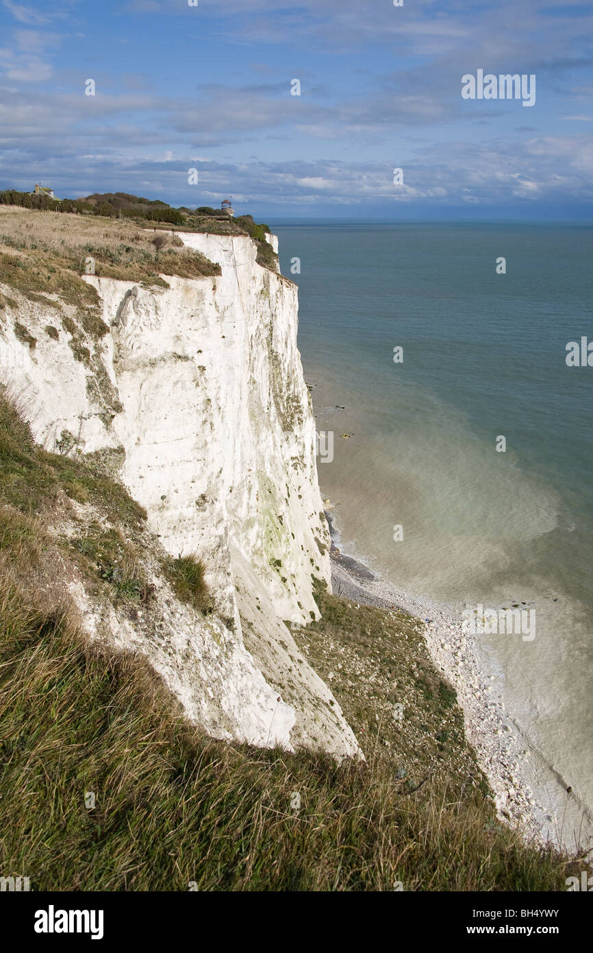 White cliffs along the coast of Dover Stock Photo - Alamy