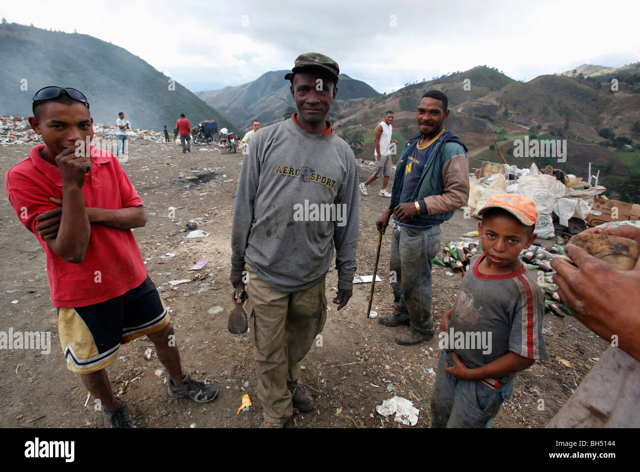 Dominican republic people poverty hi-res stock photography and images ...