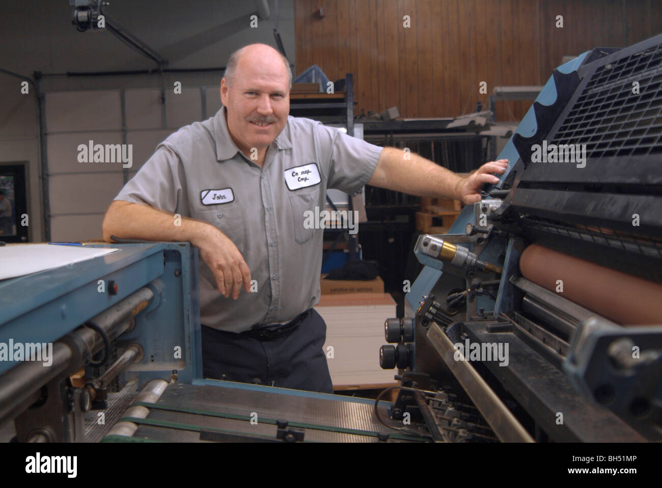 Machine operator printing hi-res stock photography and images - Alamy Machine operator printing hi-res stock photography and images - Alamy