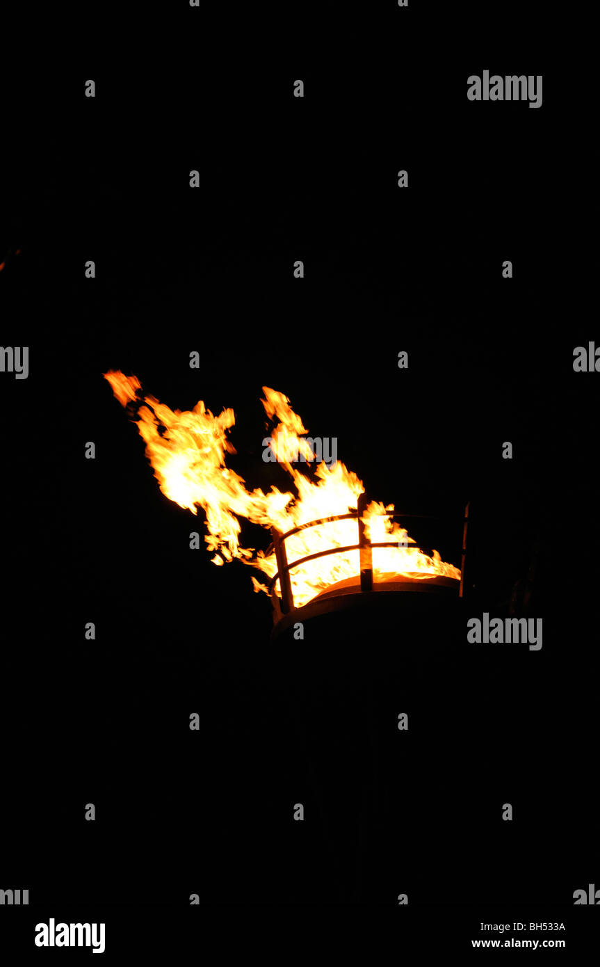 Torch against night sky hi-res stock photography and images - Alamy