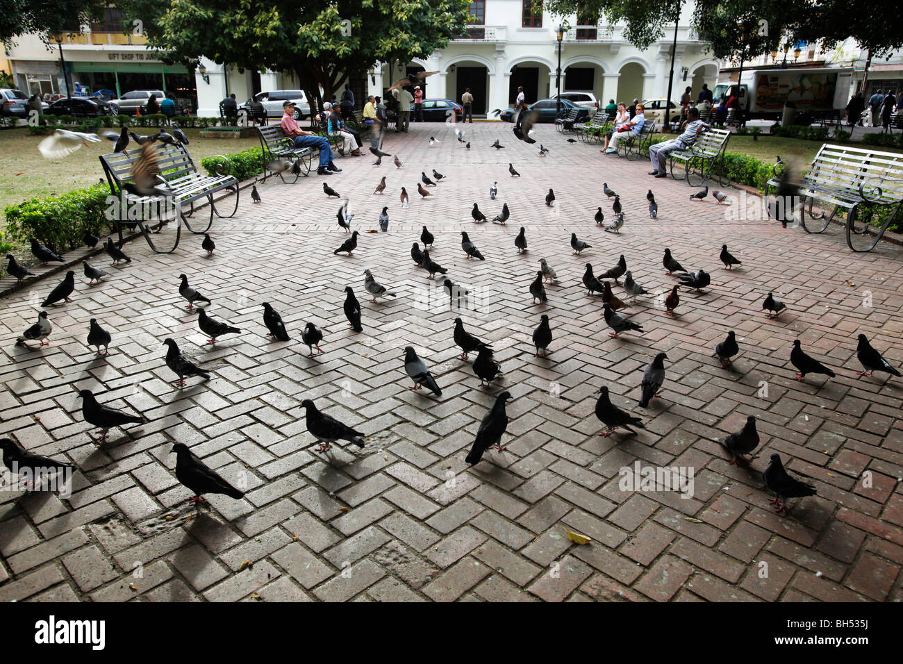 Parque Colon, Zona Colonial, Santo Domingo, Dominican Republic Stock ...