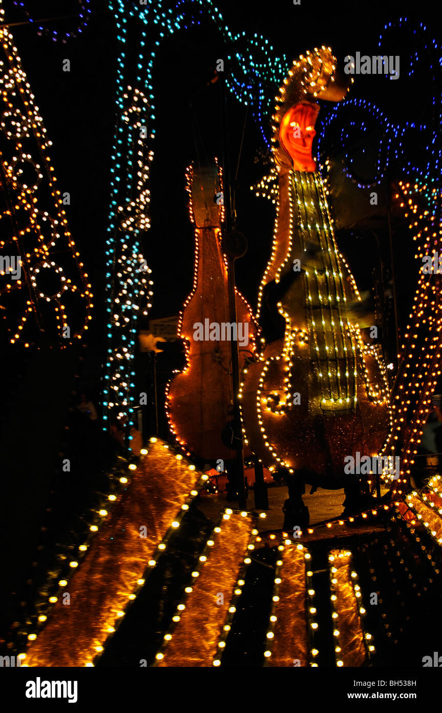 Parade at disney hi-res stock photography and images - Alamy