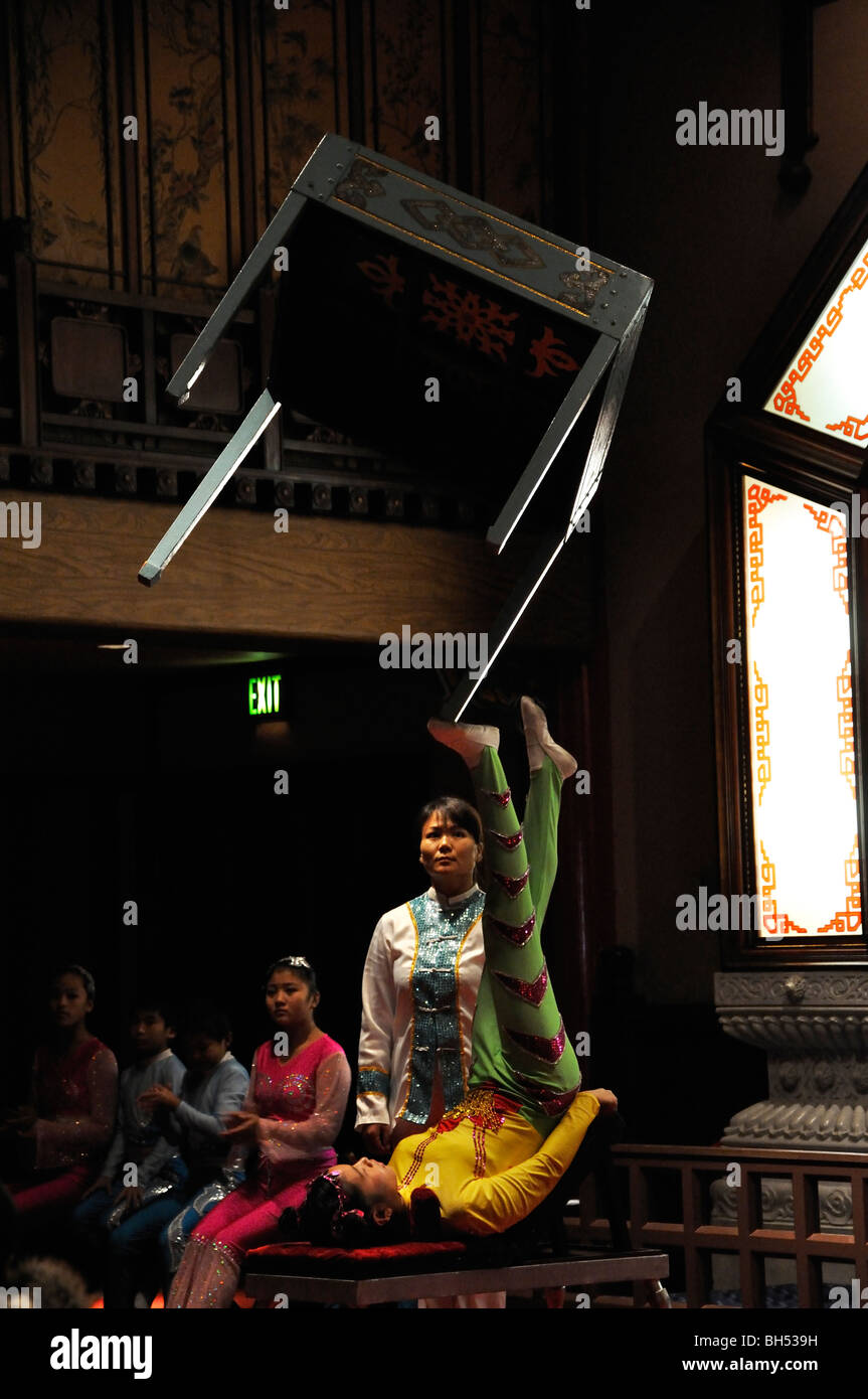 Children Acrobats High Resolution Stock Photography and Images - Alamy