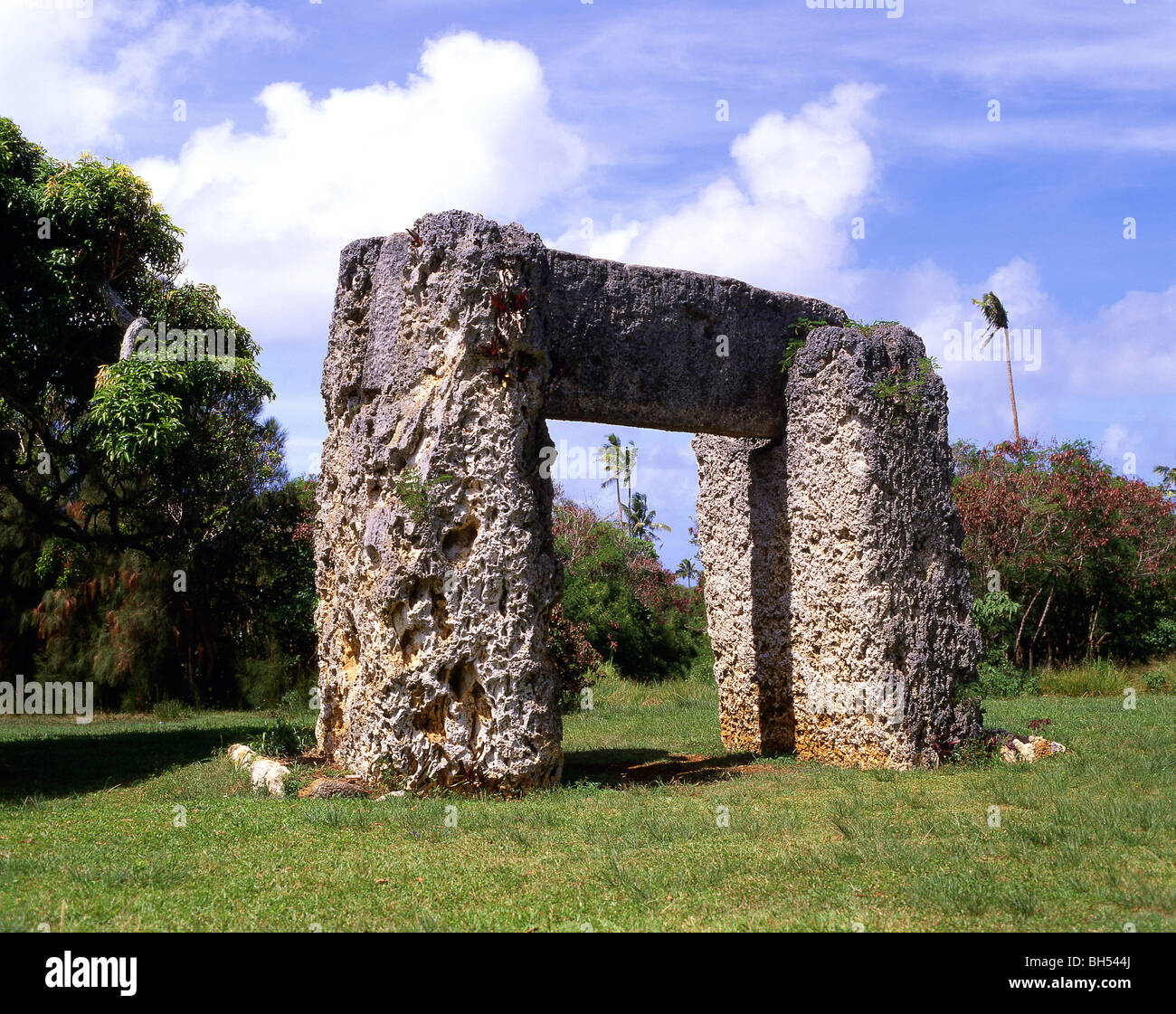 Ancient stone Trilithon Monument, Niutoua, Ha'amonga a Maui Stock Photo ...