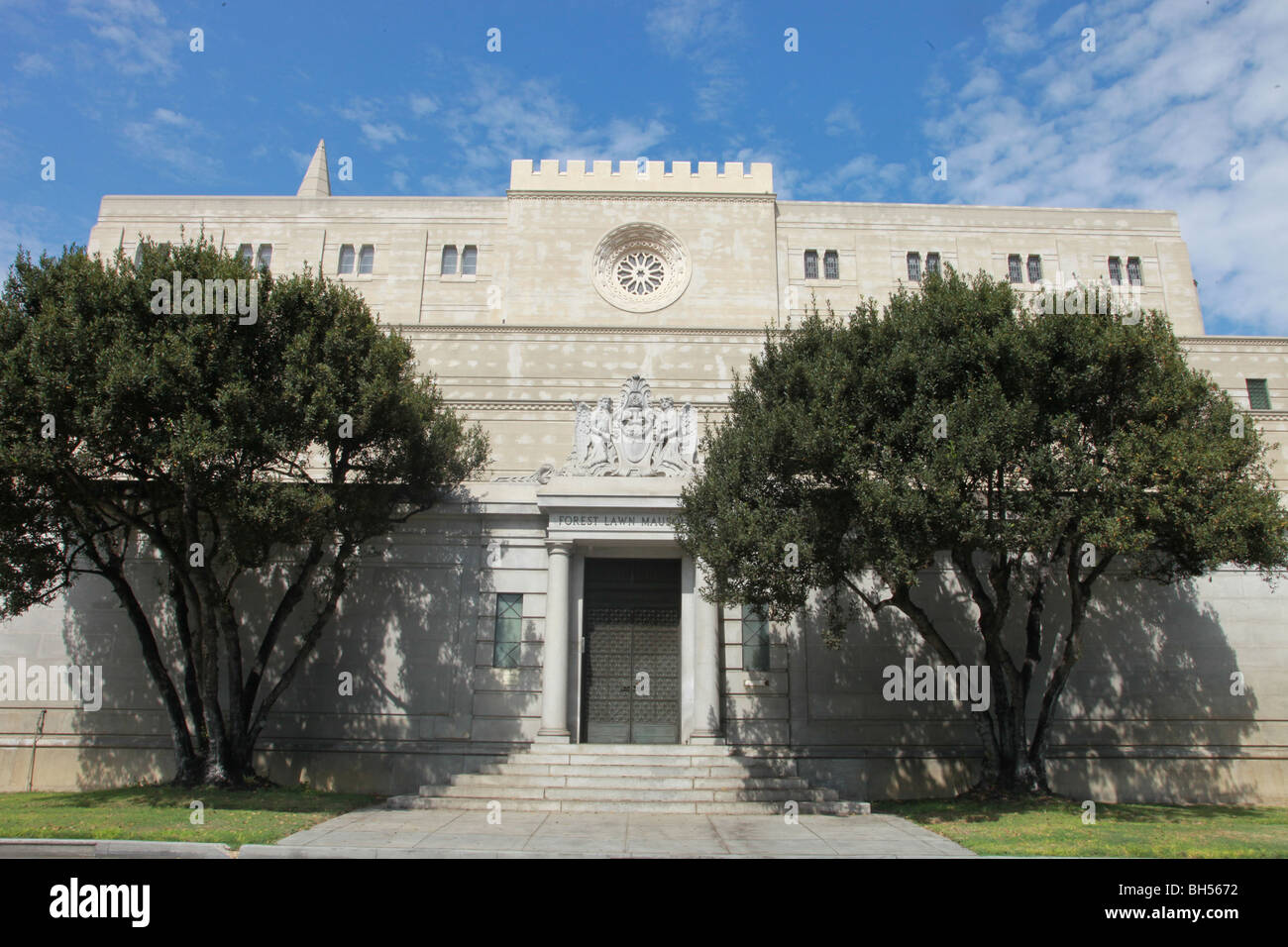 THE GREAT MAUSOLEUM MICHAEL JACKSON TO BE LAID TO REST HERE LOS ANGELES ...