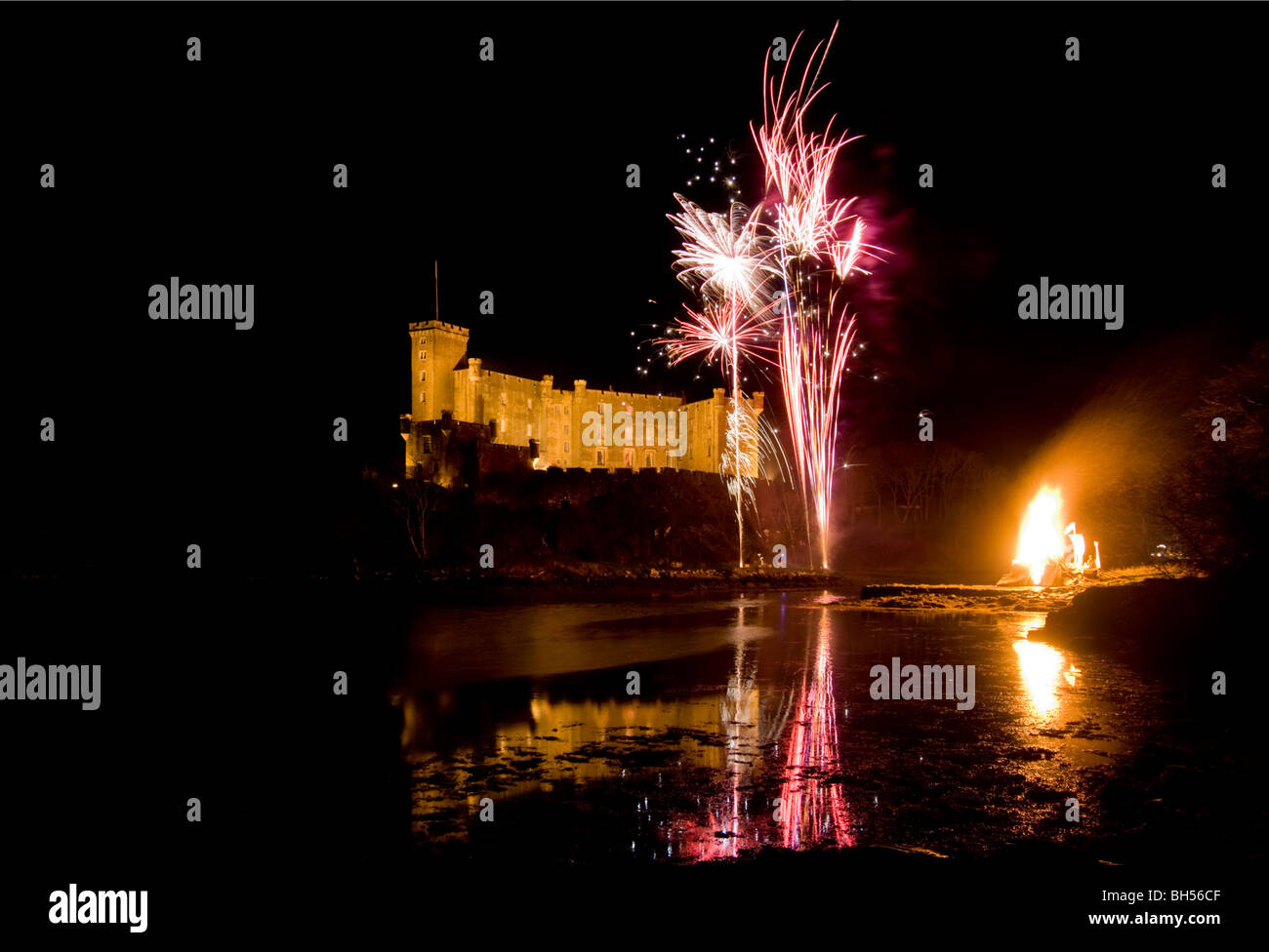 Traditional bonfire building hi-res stock photography and images - Alamy