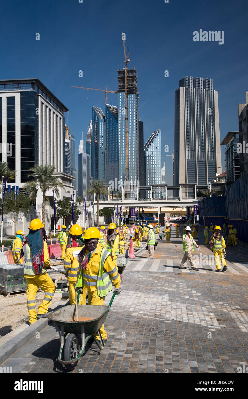 Burj khalifa construction workers hi-res stock photography and images ...