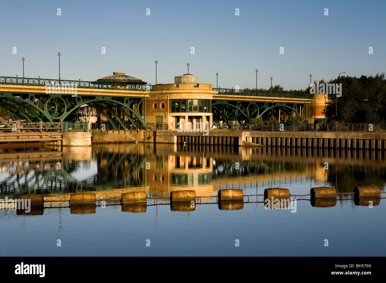 River Tees Barrage on the River Tees, Stockton on Tees, Teesside ...