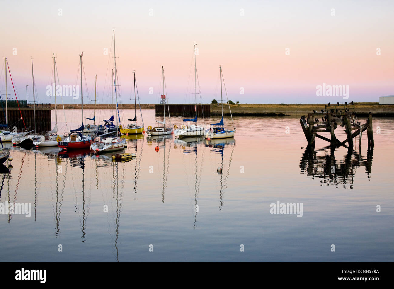 Dusk on the River Wear, Sunderland Marina, England Stock Photo - Alamy