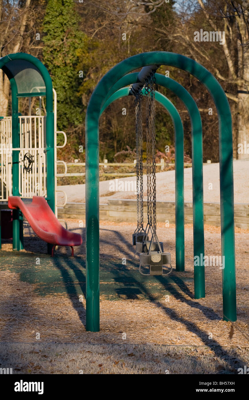 Abandoned playground hi-res stock photography and images - Alamy