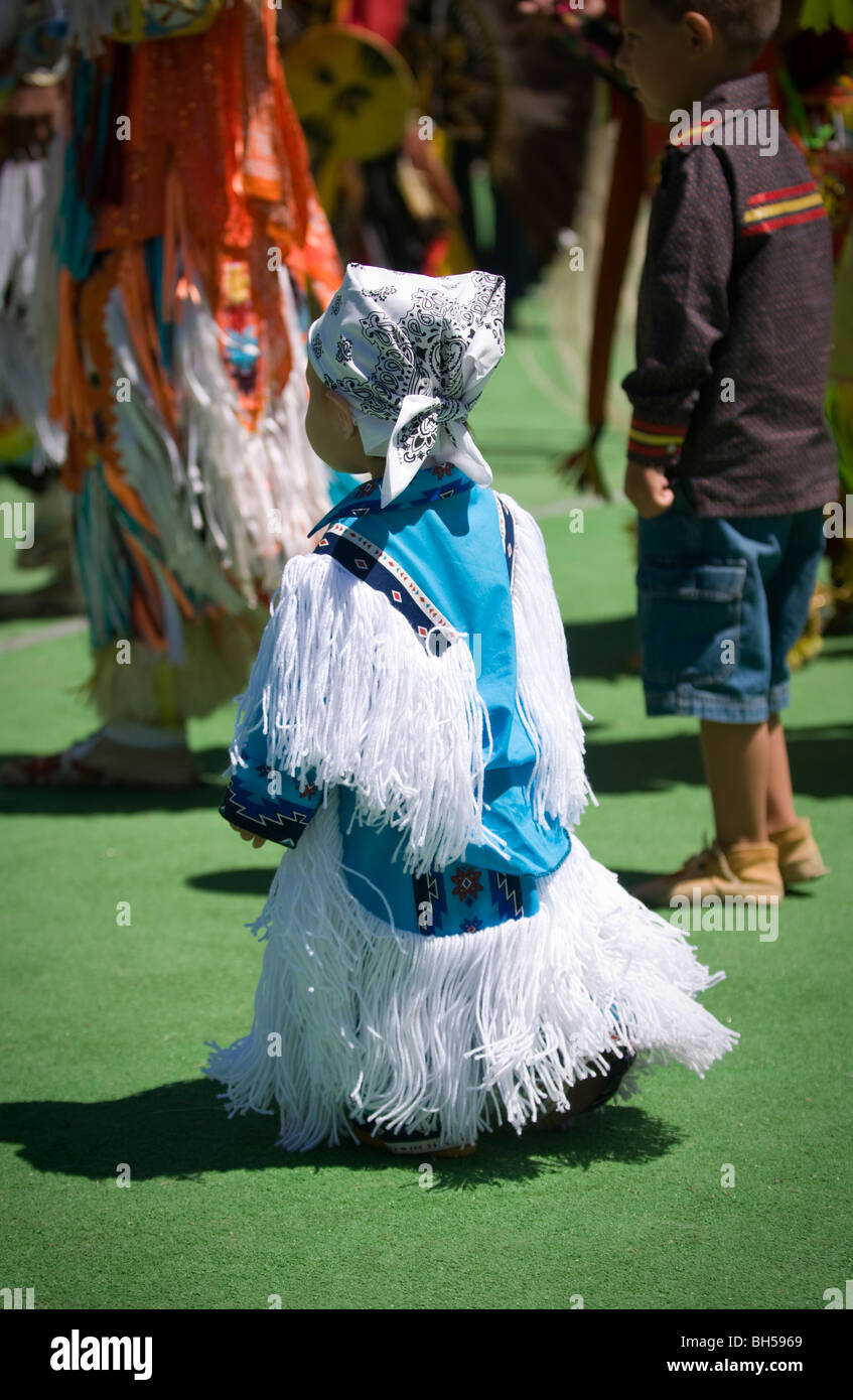 young Native American boy in authentic costume at powow Stock Photo - Alamy