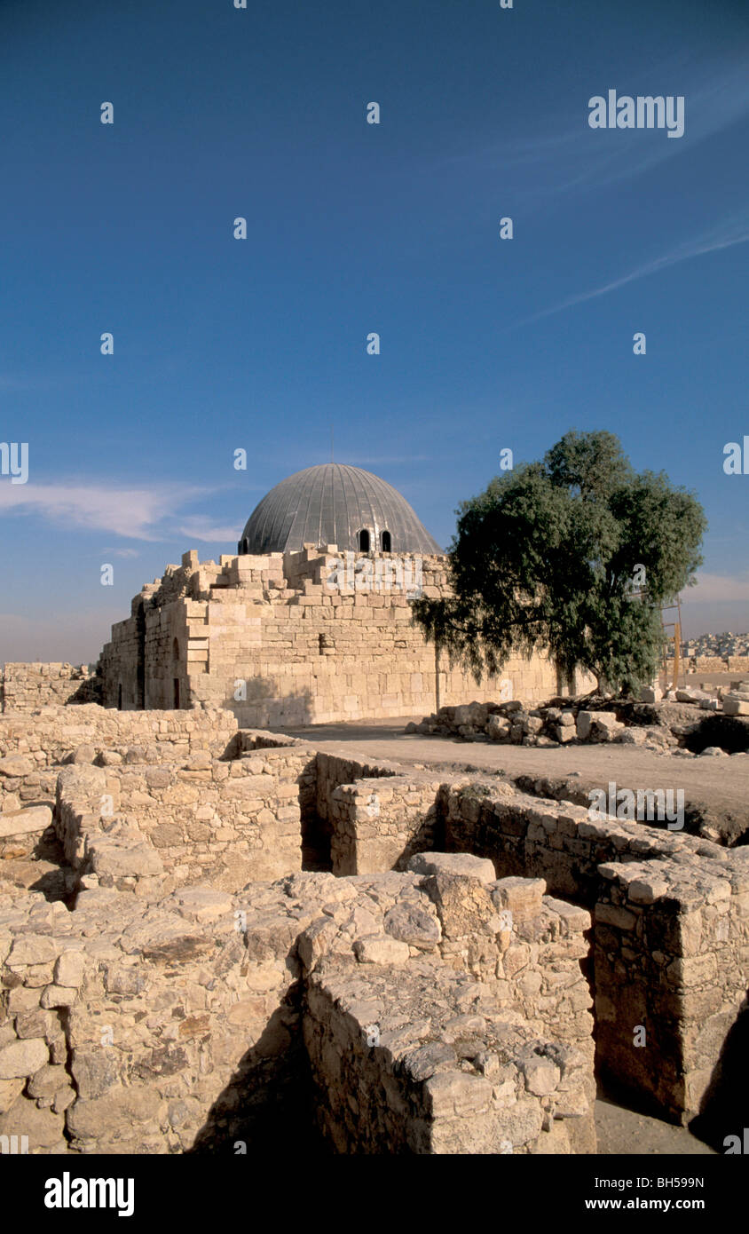 Jordan, Amman. Ruins on Citadel Hill Stock Photo - Alamy