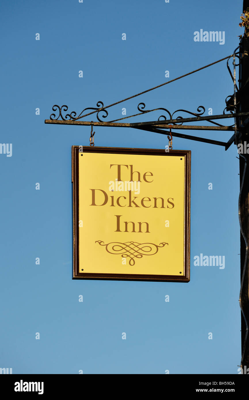 Sign for victorian inn hi-res stock photography and images - Alamy