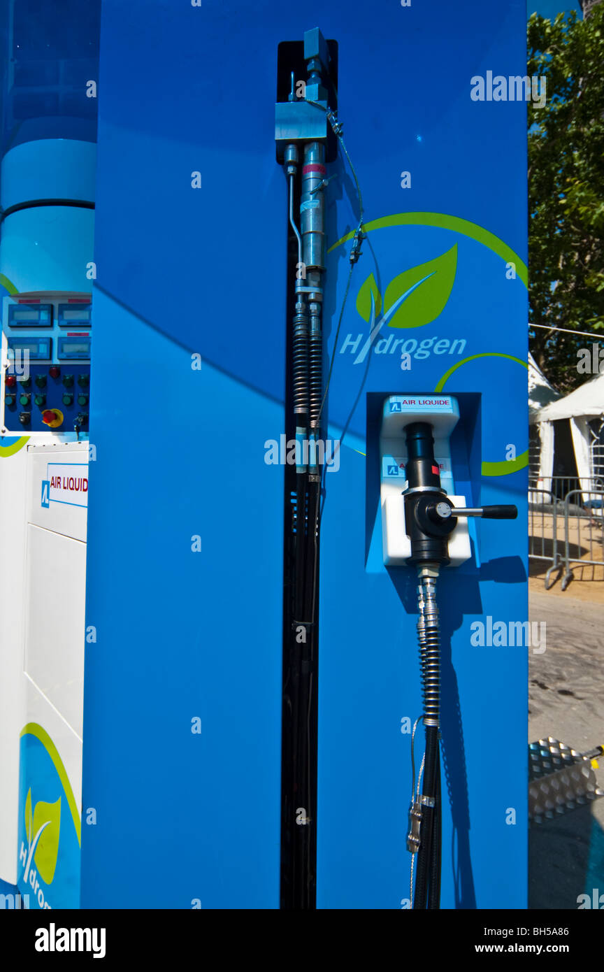 Mobile hydrogen refueling station from Air Liquide at Michelin ...