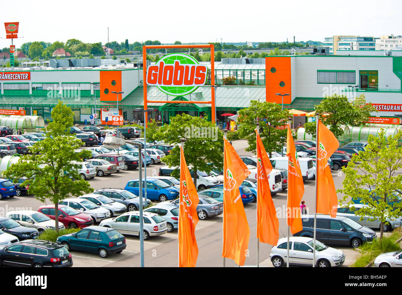 Globus shopping center with car park at Sachsenpark near Leipzig with ...