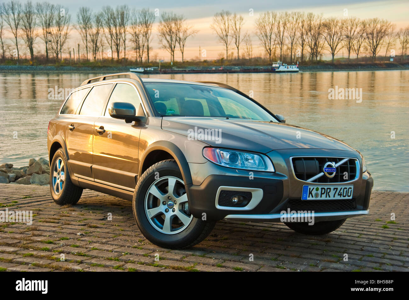 Front side rear view hi-res stock photography and images - Alamy