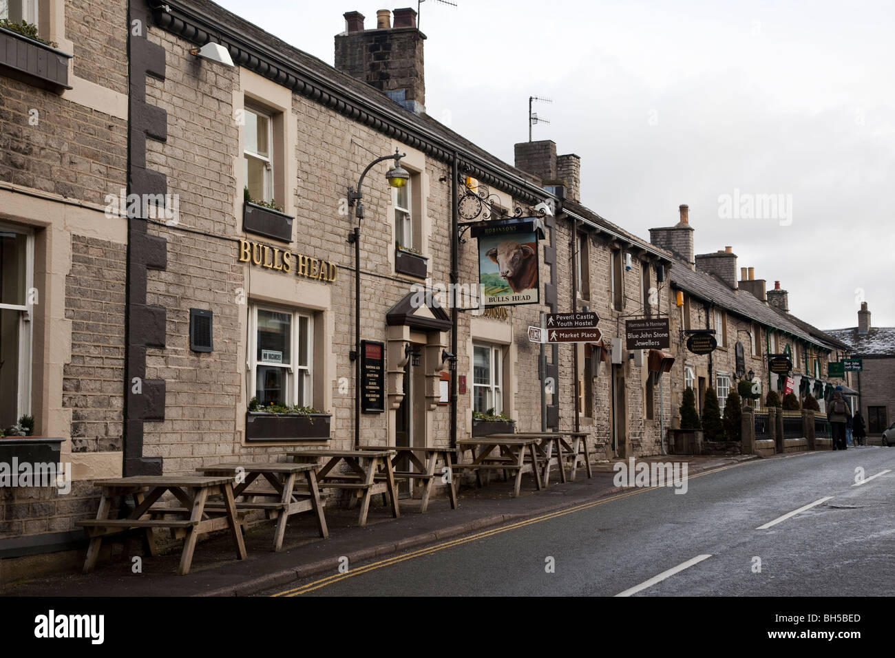 Main Road, Castleton, Derbyshire, in the Peak District Stock Photo - Alamy