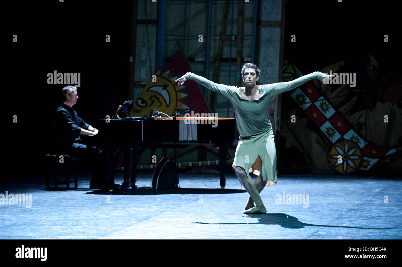 English national ballet ballet russes hi-res stock photography and ...