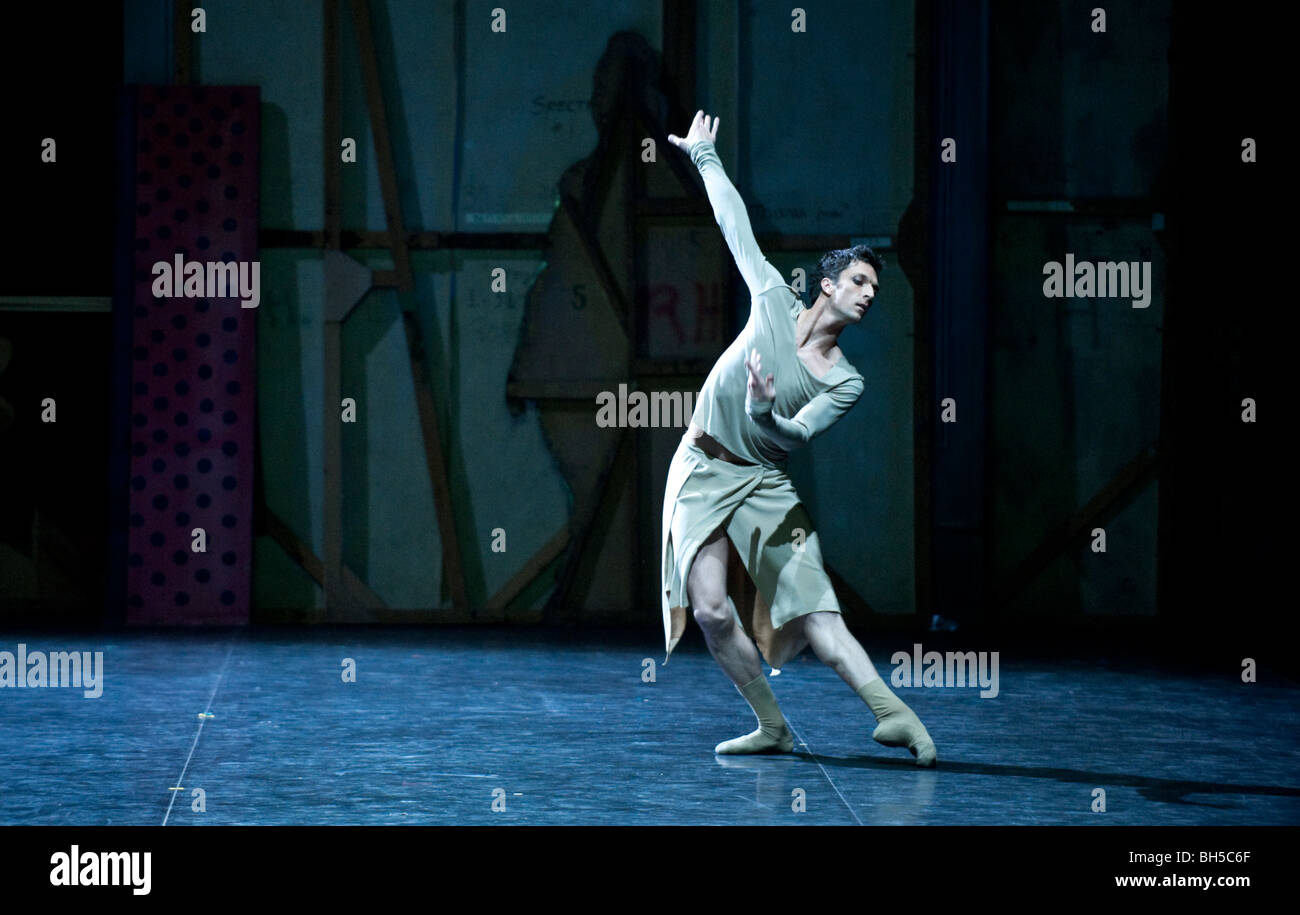 English national ballet ballet russes hi-res stock photography and ...