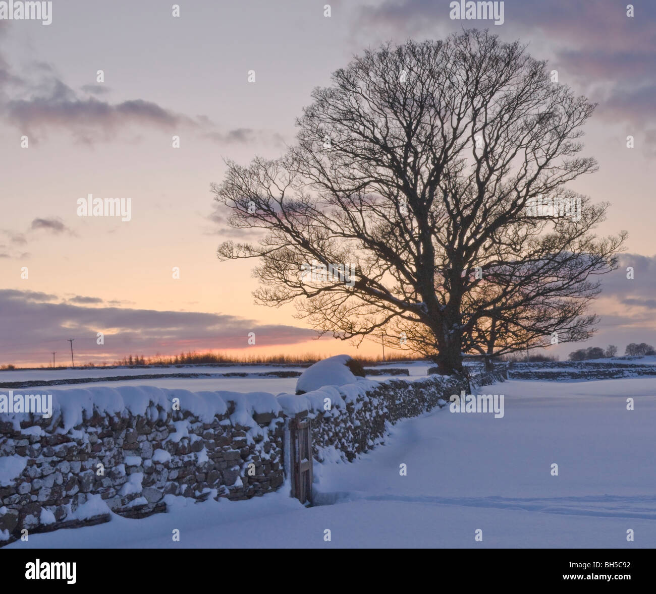 Dales sunset hi-res stock photography and images - Alamy