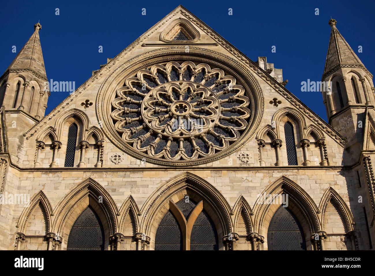 Rose Window York Minster Stock Photos & Rose Window York Minster Stock ...