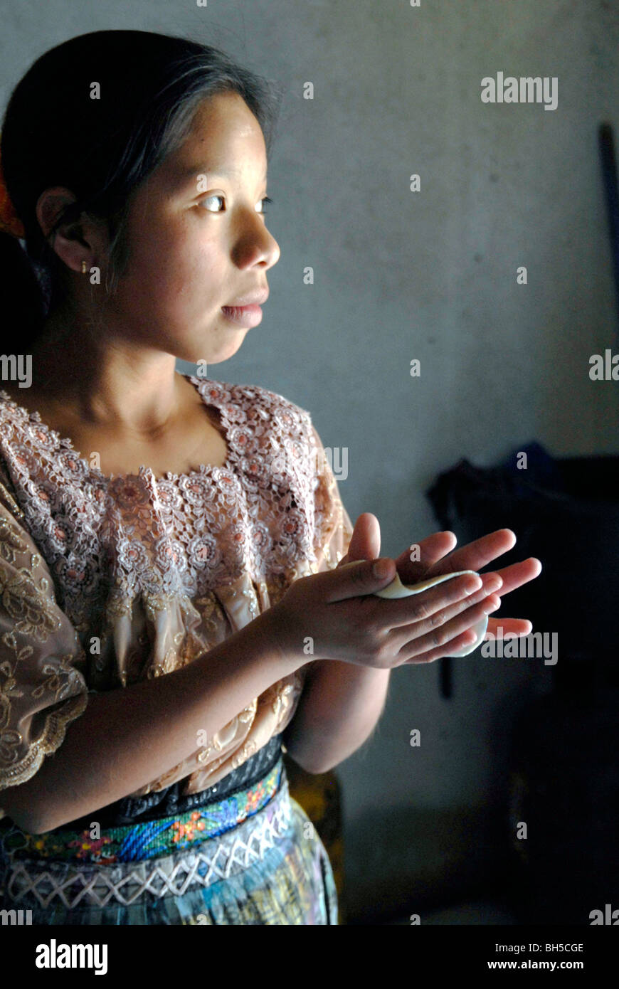 Guatemala native quiche indian girl hi-res stock photography and images ...