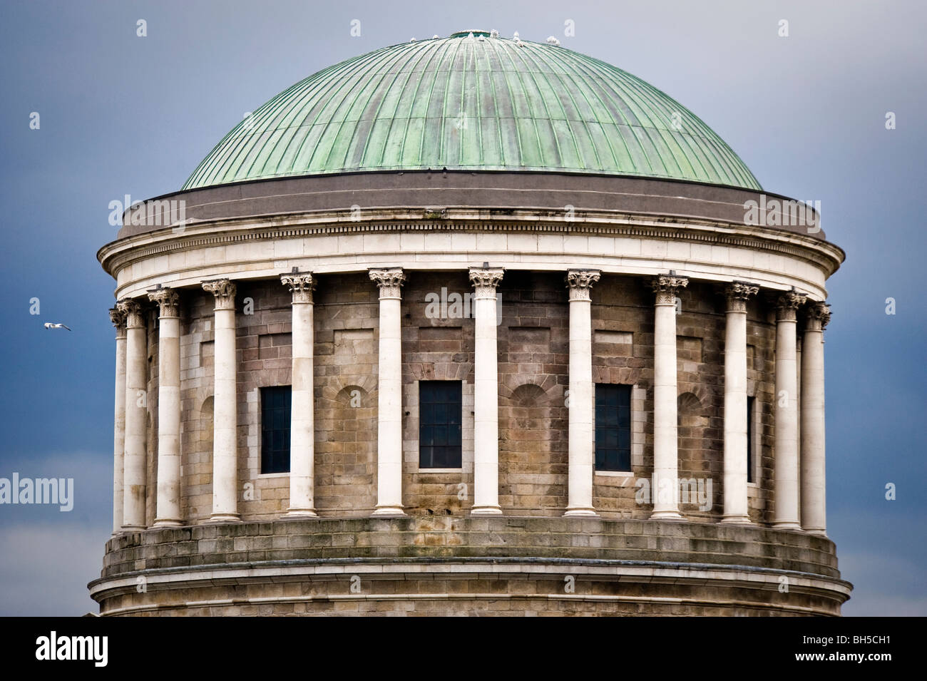Four courts dublin dome hi-res stock photography and images - Alamy