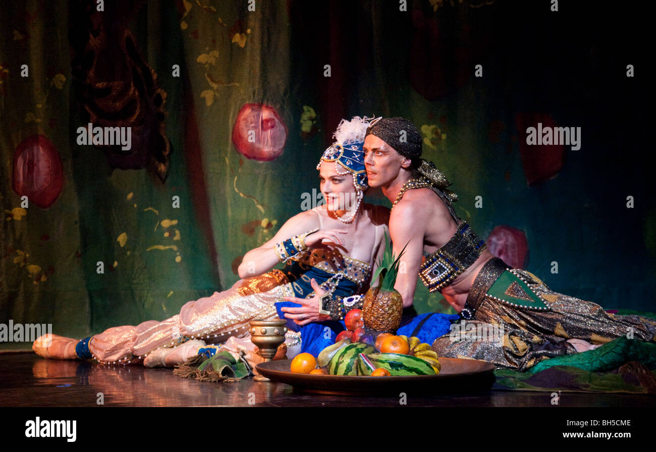 Ballet russes hi-res stock photography and images - Alamy