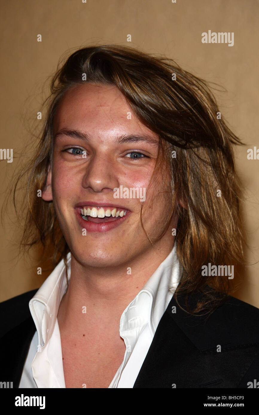 JAMIE CAMPBELL BOWER 3RD ANNUAL A FINE ROMANCE BENEFIT SONY STUDIOS ...