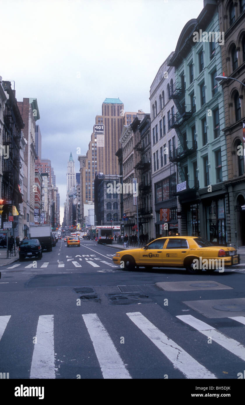 Over the streets of new york hi-res stock photography and images - Alamy