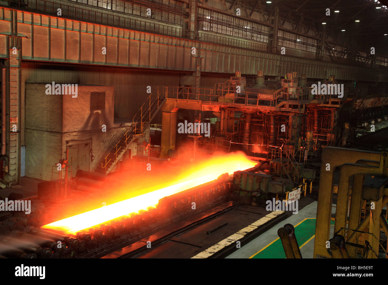 Steel mill china hi-res stock photography and images - Alamy