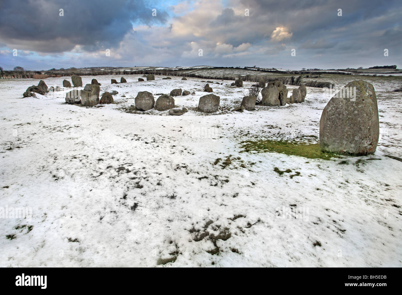 Stone circles in the snow hi-res stock photography and images - Alamy