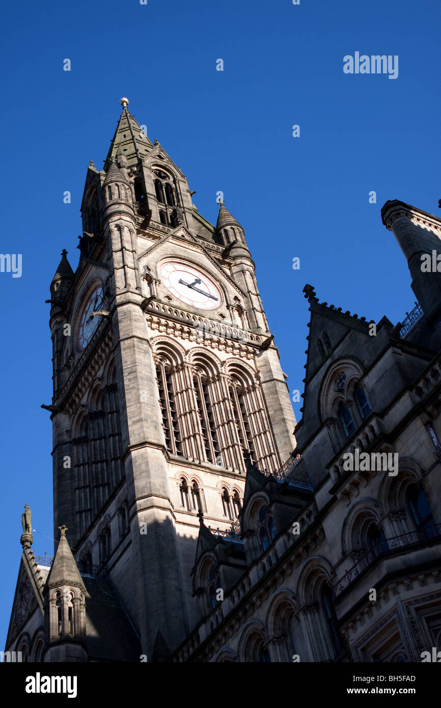 Manchester town hall clocktower Stock Photo - Alamy