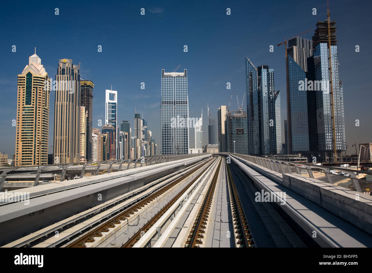 Dubai Metro automated train commuter system uae Stock Photo - Alamy