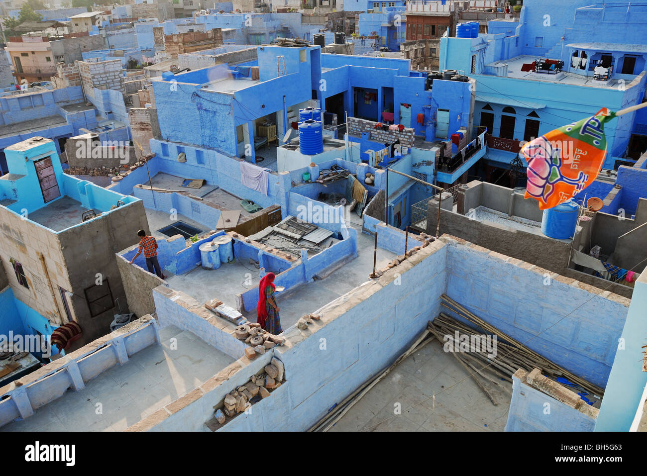 Rooftops houses in city close hi-res stock photography and images - Alamy