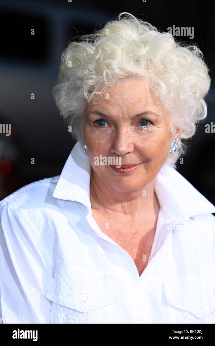 Fionnula flanagan hi-res stock photography and images - Alamy