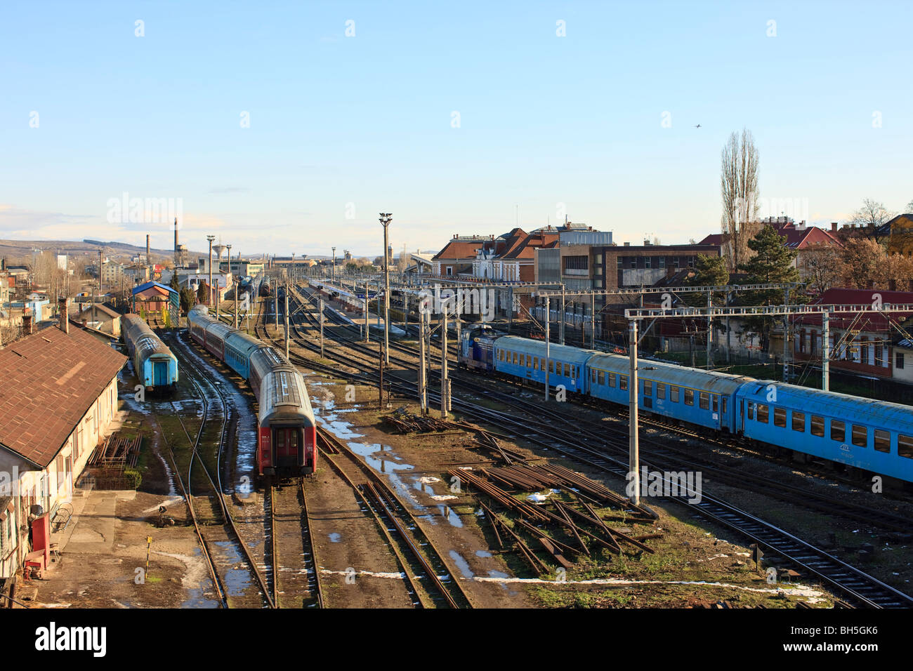 Trains in the main station of Cluj-Napoca Romania Stock Photo - Alamy