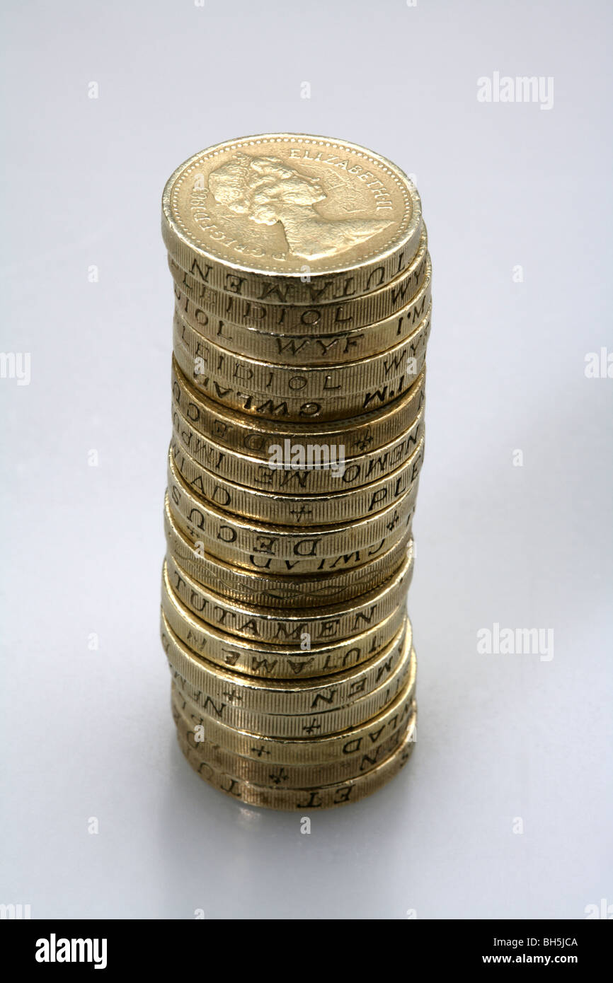 Stack of One Pound coins Stock Photo - Alamy
