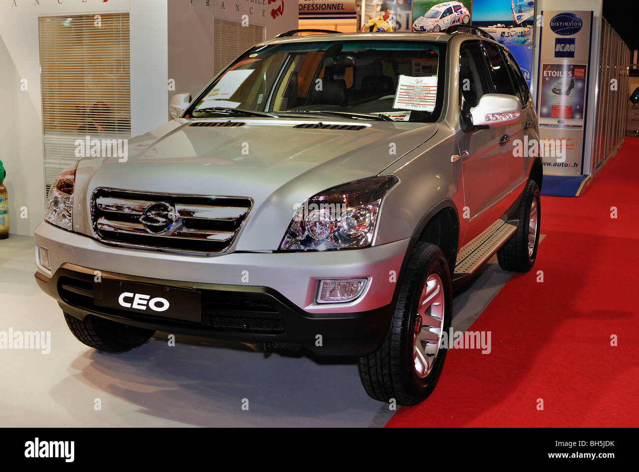 Paris, France, Chinese "4 x 4" Car, Shuanghuan Co., CEO, Grand Luxe ...