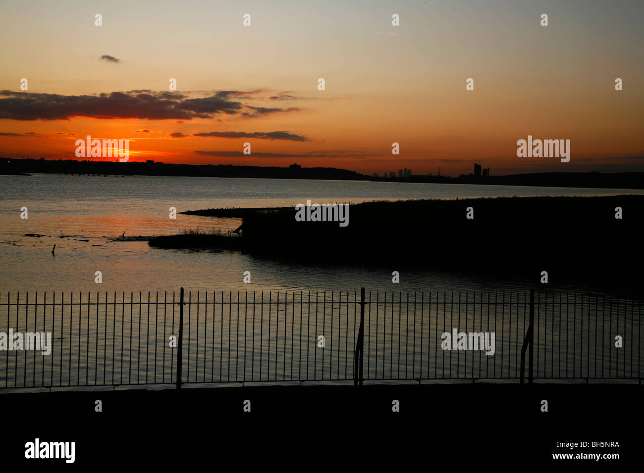 Erith thames hi-res stock photography and images - Alamy