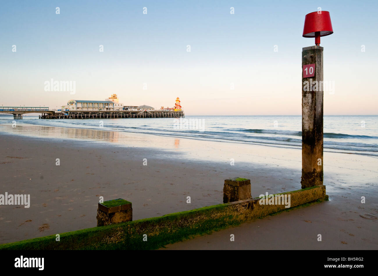 Fairground ride fairground bournemouth beach hi-res stock photography ...