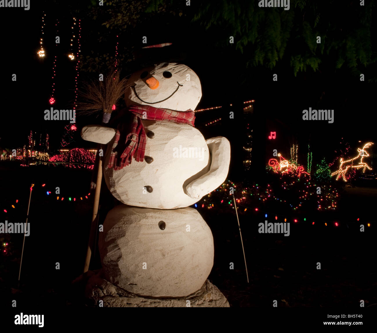 Snowman photo night hi-res stock photography and images - Alamy